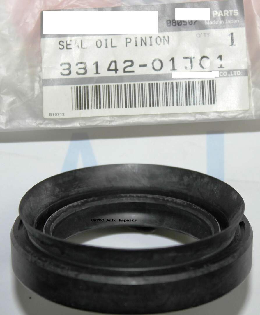 GENUINE NISSAN REAR transfer case seal to fit Nissan GQ, GU up to 9/ ...